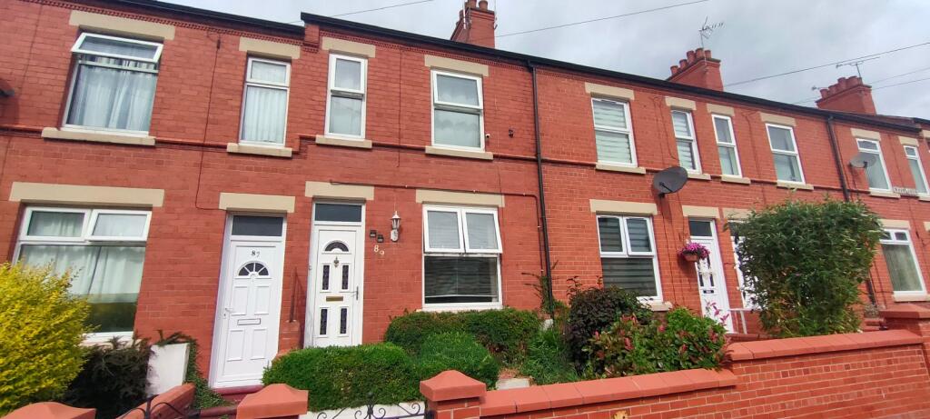 3 bedroom terraced house for sale in Benjamin Road, Wrexham, LL13