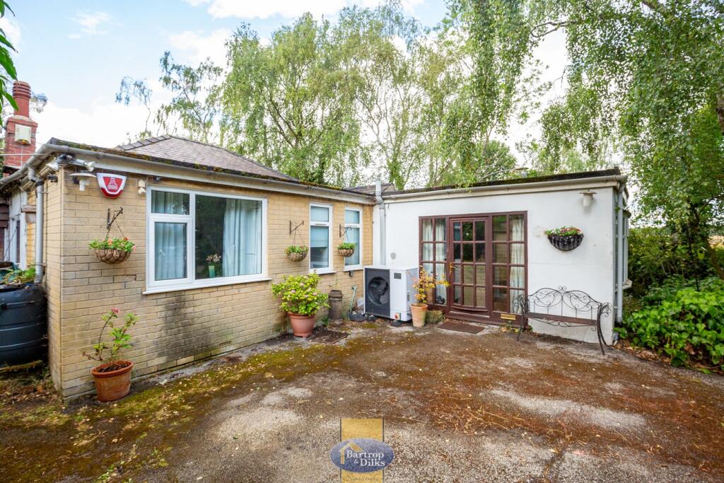 3 bedroom detached bungalow for sale in Steetley, Worksop, S80
