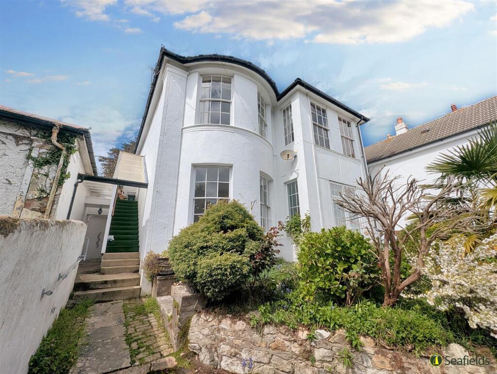 2 bedroom flat for sale in Belvedere Street, Ryde, PO33 2JW, PO33