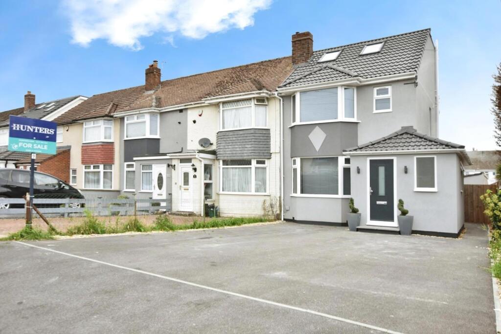 3 bedroom end of terrace house for sale in Headley Walk, Bristol, BS13 ...
