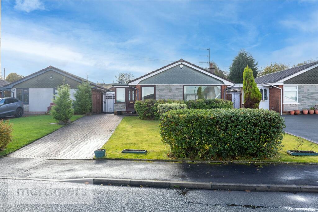 3 bedroom bungalow for sale in Cherryclough Way, Blackburn, Lancashire, BB2