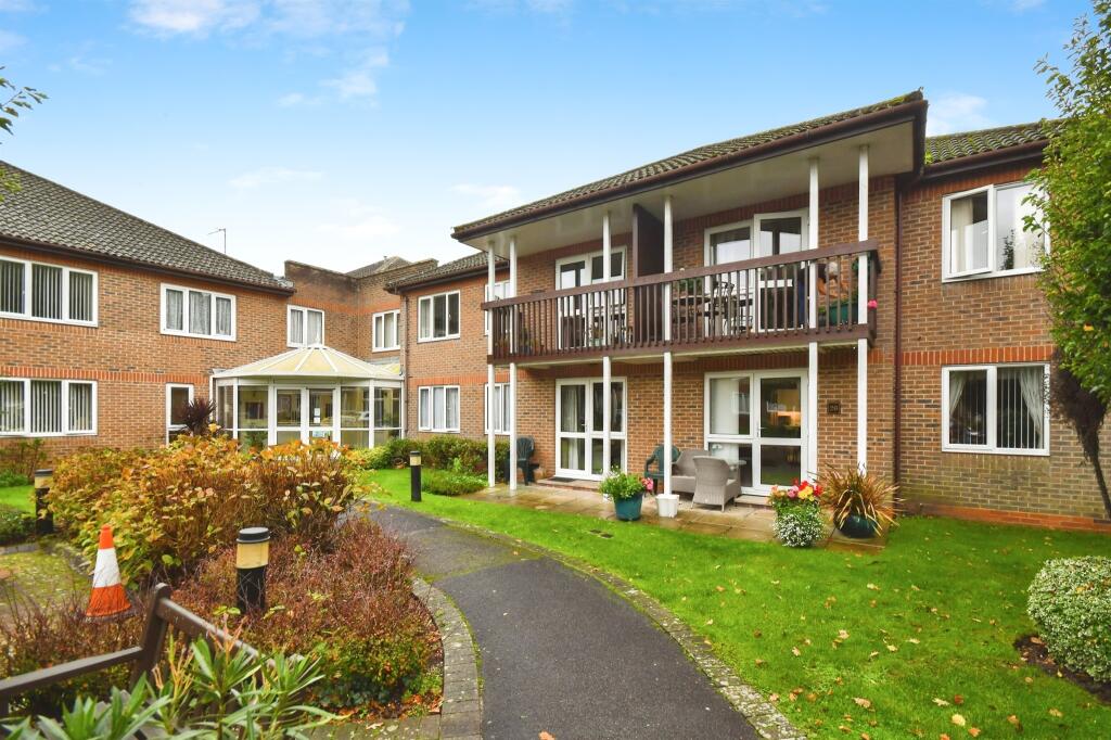 1 bedroom retirement property for sale in Fernlea Avenue, Ferndown, BH22