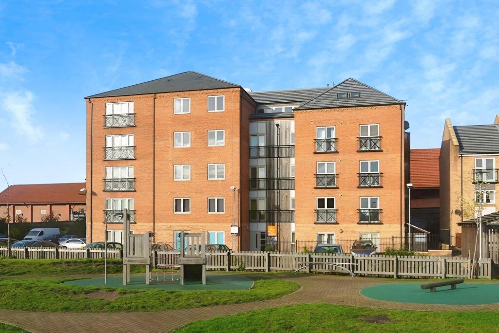 2 bedroom flat for sale in Checkland Road, Thurmaston, LE4