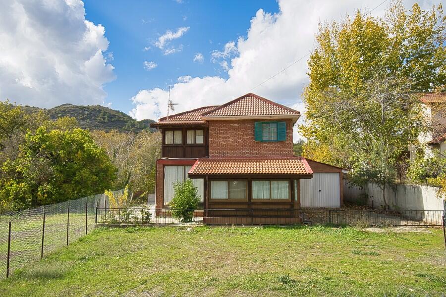 3 bedroom villa for sale in Pera Pedi, Limassol, Cyprus