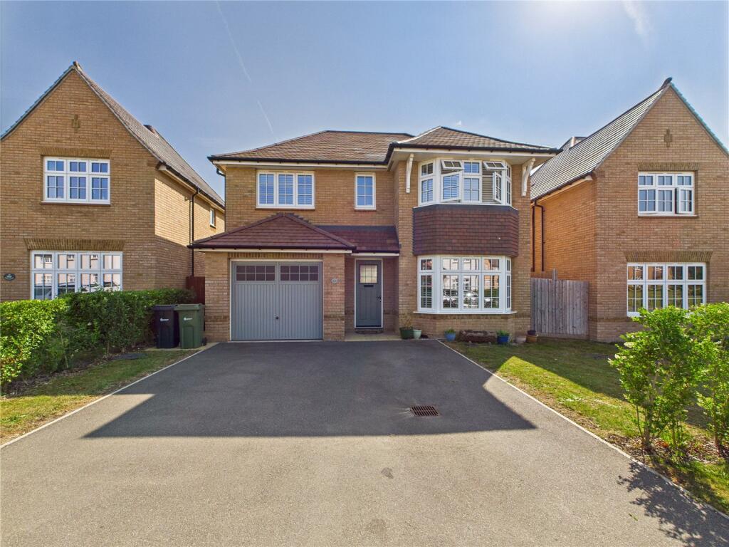 3 bedroom detached house for sale in Radley Avenue, Silver End, Witham ...