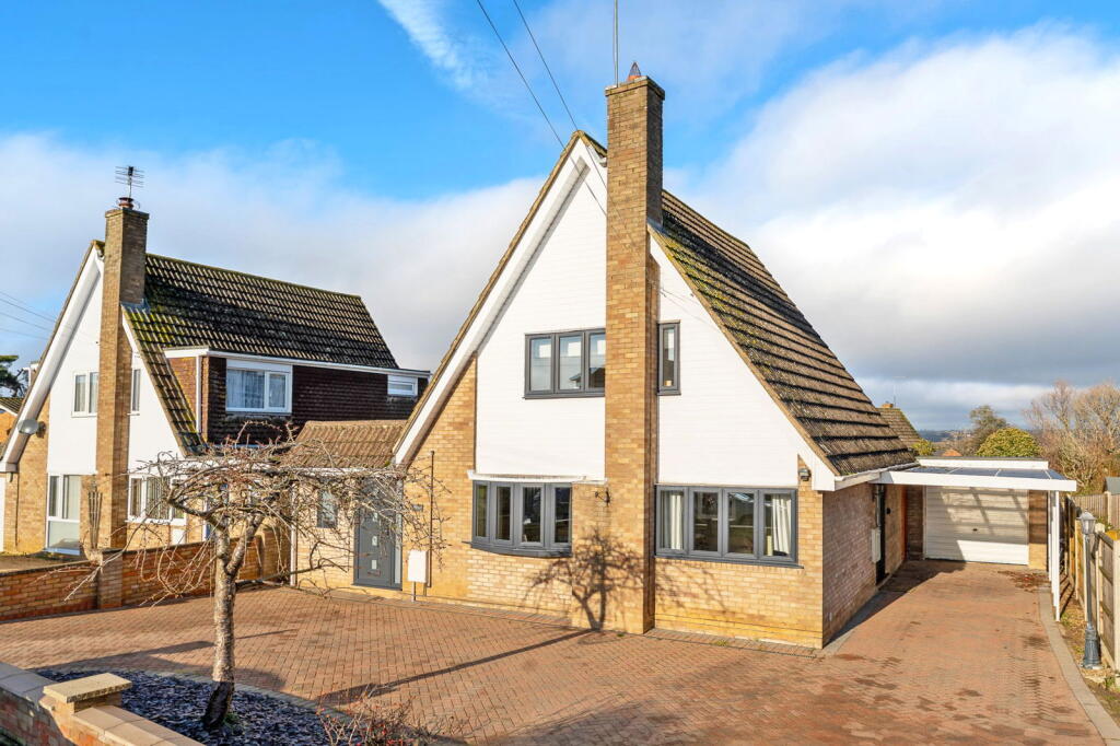 3 bedroom detached house for sale in Orchard Way, Cogenhoe, Northampton ...