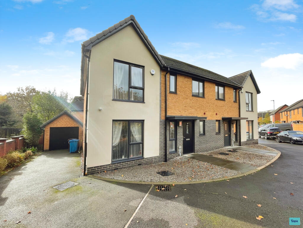 4 bedroom semi-detached house for sale in Meadow Grove, Liverpool, L25