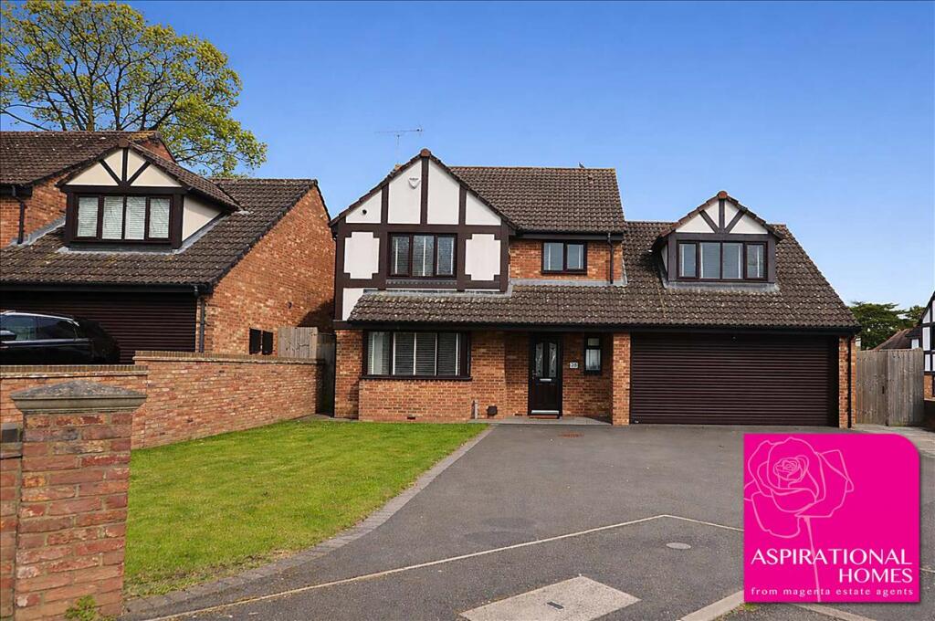 4 bedroom detached house for sale in Hill House Gardens, Stanwick ...