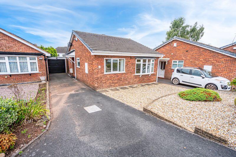 2 bedroom bungalow for sale in Clifton Gardens, Bilbrook, Wolverhampton ...