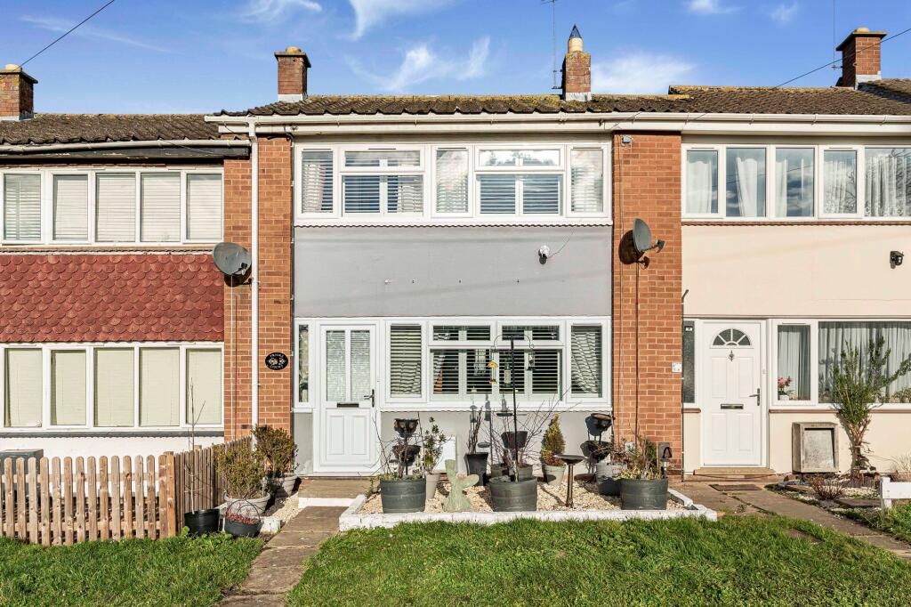 3 bedroom terraced house for sale in Priors Court, Ely, CB6