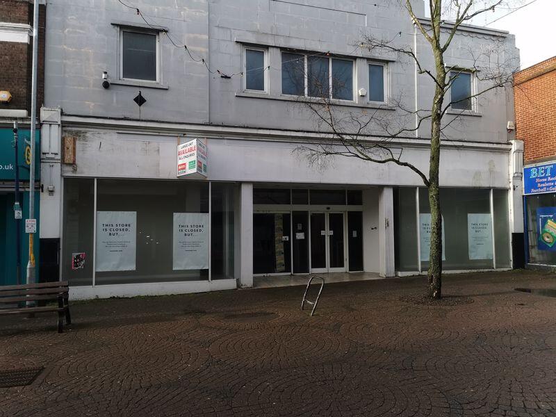 Shop to lease in Large Retail Unit To Let - High Street, Ramsgate, CT11