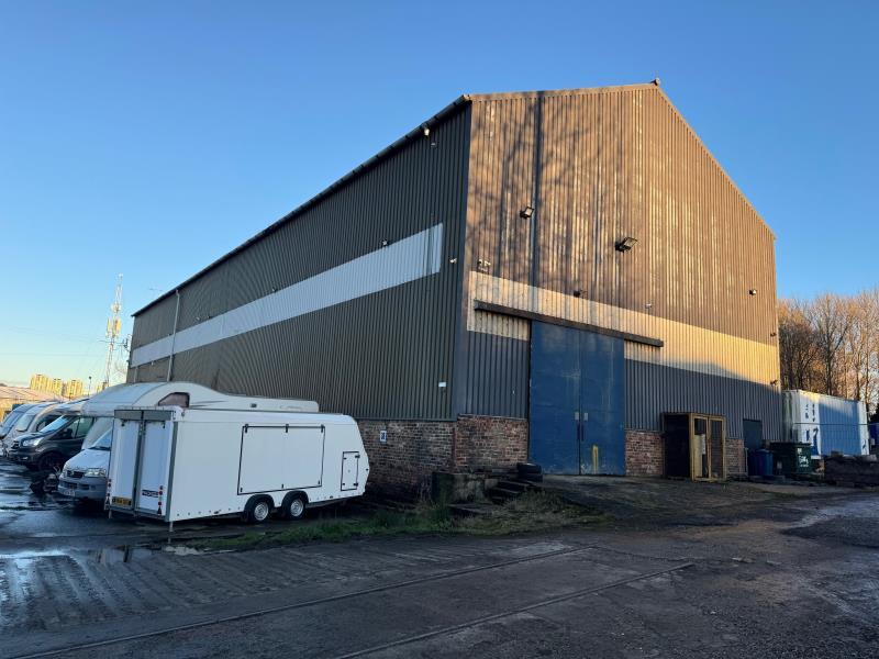 Light industrial facility to lease in Wellington Road, Dunston ...