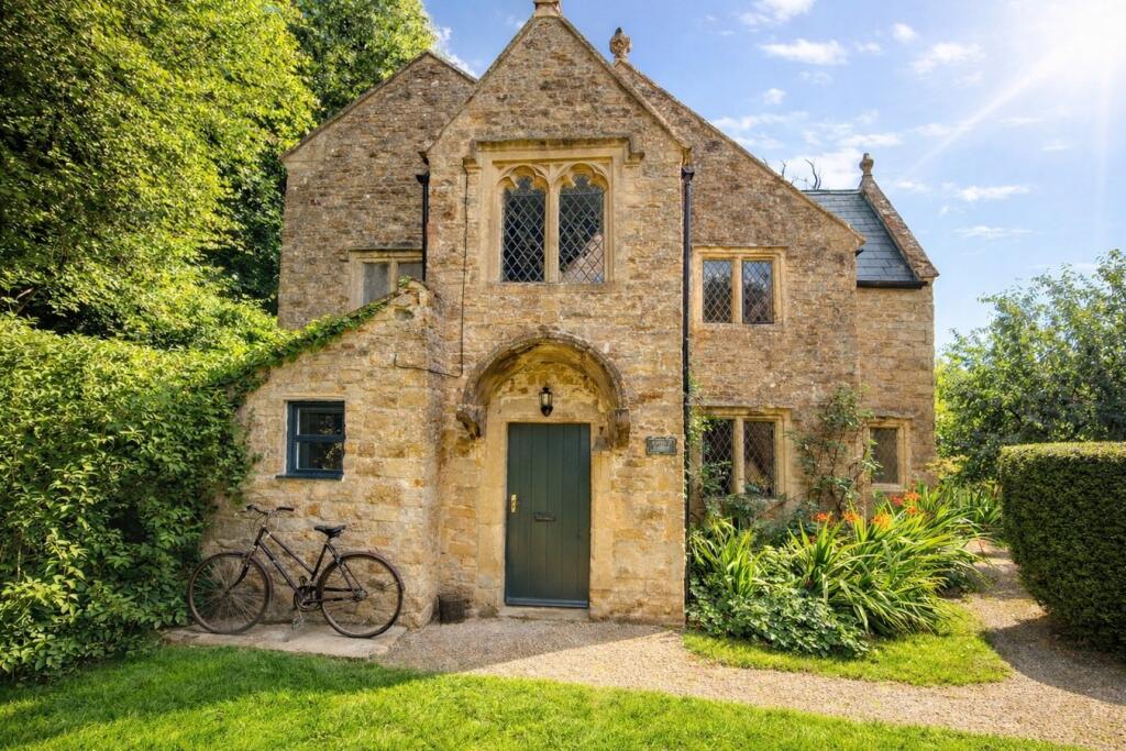 3 bedroom character property for sale in Murtry, Orchardleigh, Frome, BA11