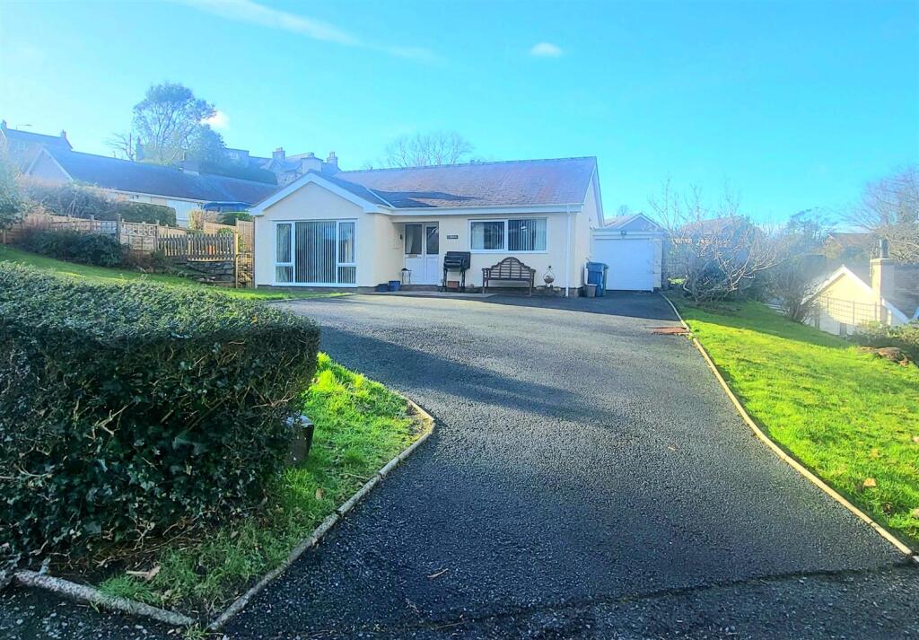 3 bedroom detached bungalow for sale in Ceirios, Bron y Graig, Harlech ...