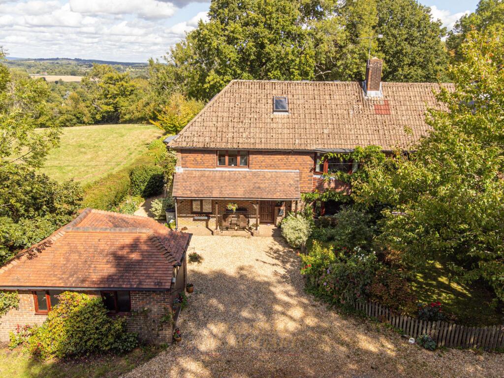 4 bedroom semi-detached house for sale in Cansiron Lane, Ashurst Wood, RH19