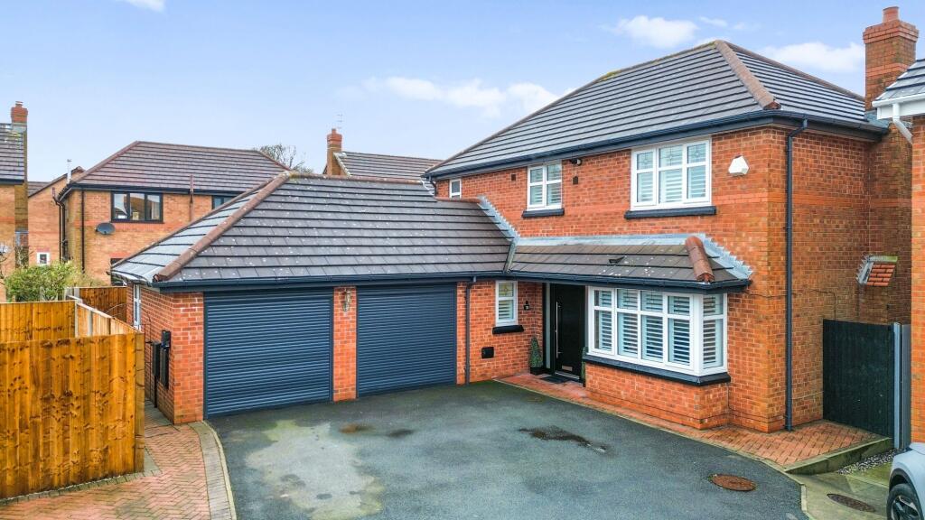 4 bedroom detached house for sale in Hedworth Gardens, St. Helens, WA9