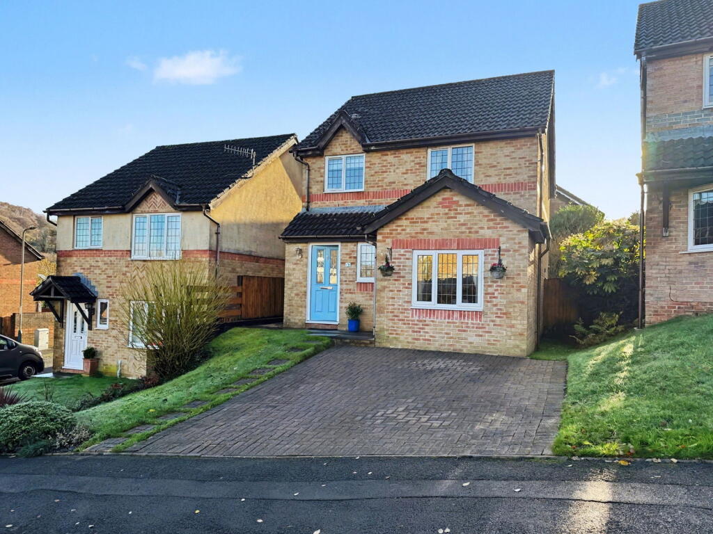 3 bedroom detached house for sale in Cwrt Nant Y Felin, Castle View ...