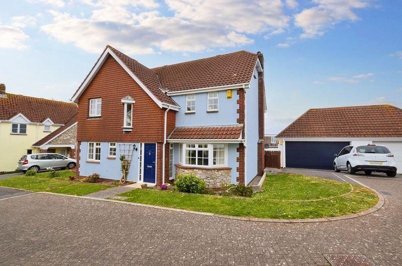 5 bedroom detached house for sale in Washbourne Close, Brixham , TQ5