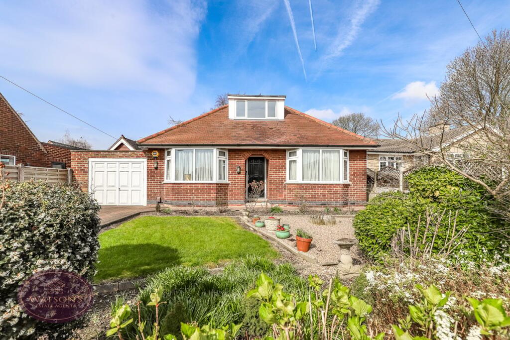 3 bedroom detached bungalow for sale in North Street, Newthorpe ...