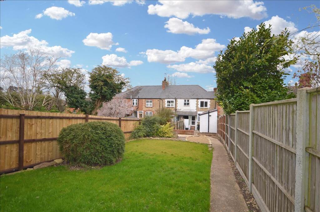 3 bedroom end of terrace house for sale in Grove Street, Raunds ...