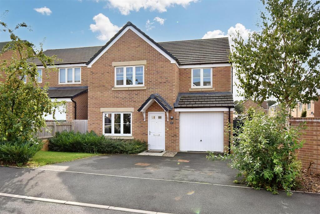 4 bedroom detached house for sale in NN17, Seawell Road, Weldon, Corby ...