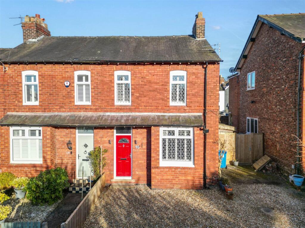 2 bedroom end of terrace house for sale in Grove Avenue, Lymm, Cheshire ...