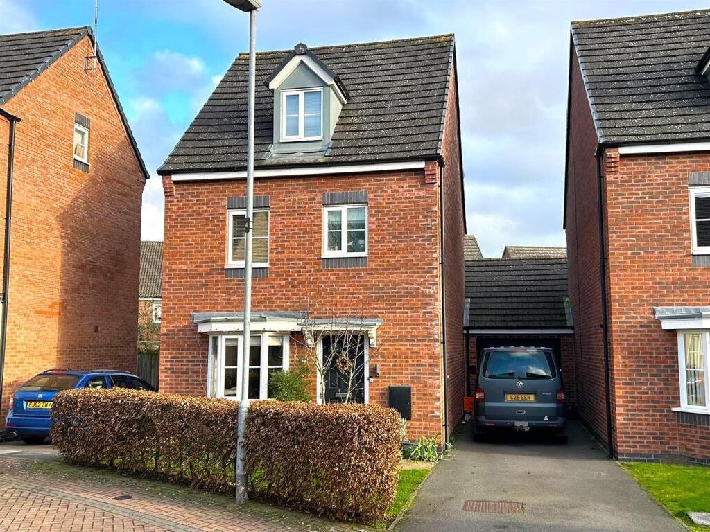 3 bedroom detached house for sale in Clarke Crescent, Countesthorpe, LE8