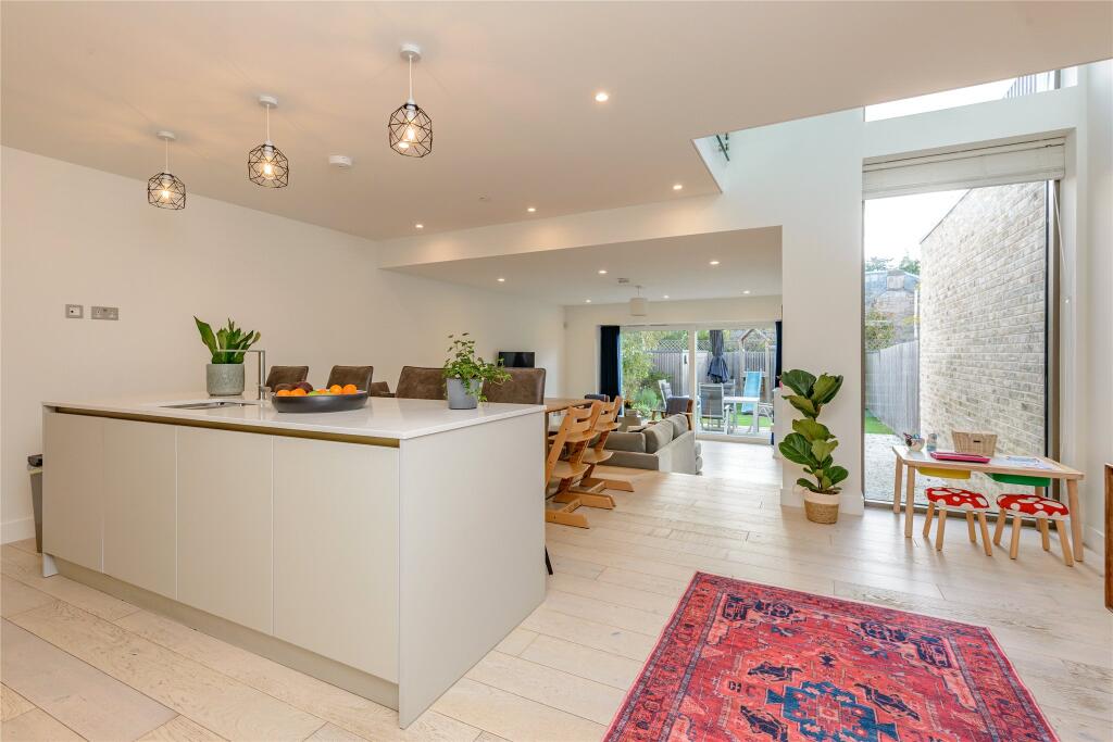 4 bedroom terraced house for sale in Woodhall Avenue, Juniper Green ...