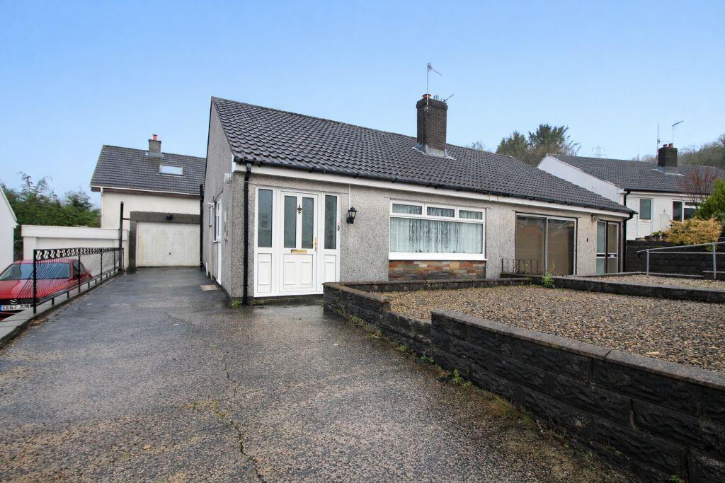 2 bedroom semi-detached house for sale in Moorland Heights, Pontypridd ...