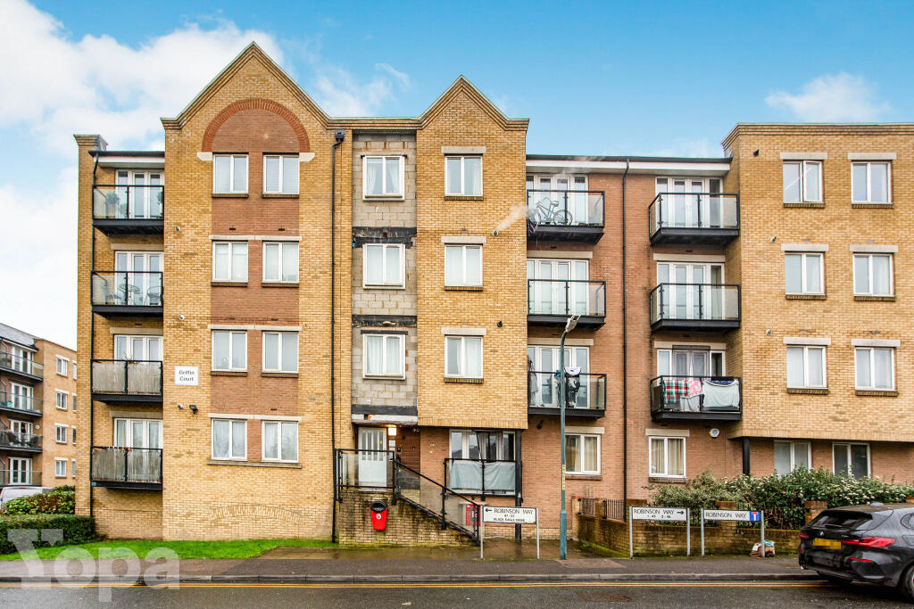 2 bedroom apartment for sale in Black Eagle Drive, Gravesend, DA11