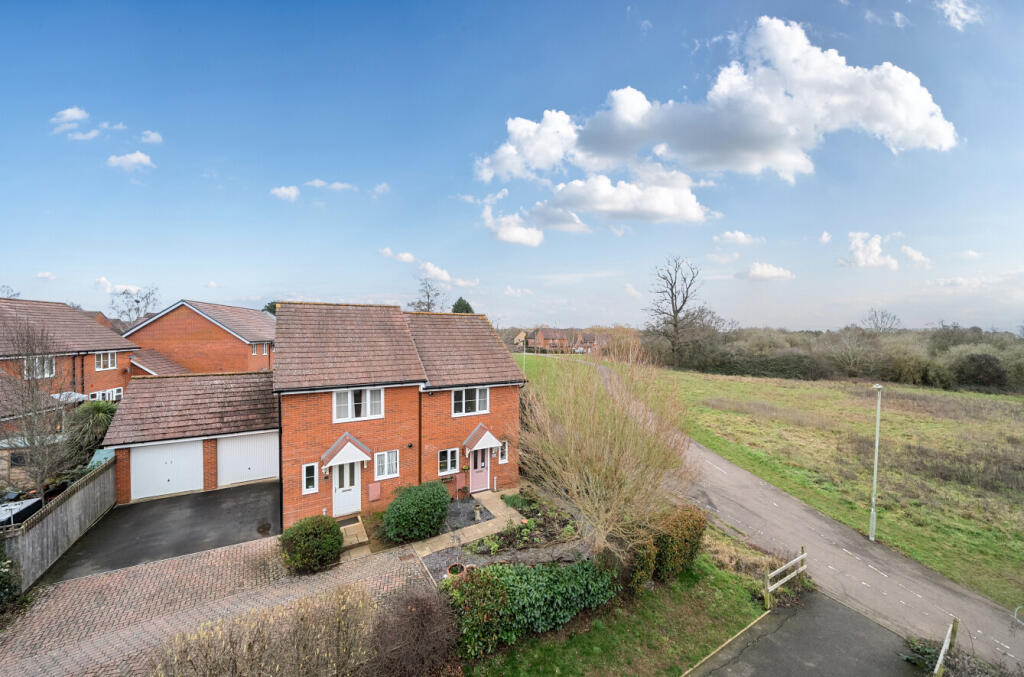 2 bedroom semi-detached house for sale in Charlesby Drive, Watchfield ...