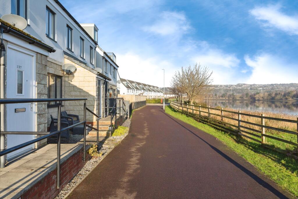 3 bedroom town house for sale in Derwent Water Drive, Blaydon-on-Tyne, NE21