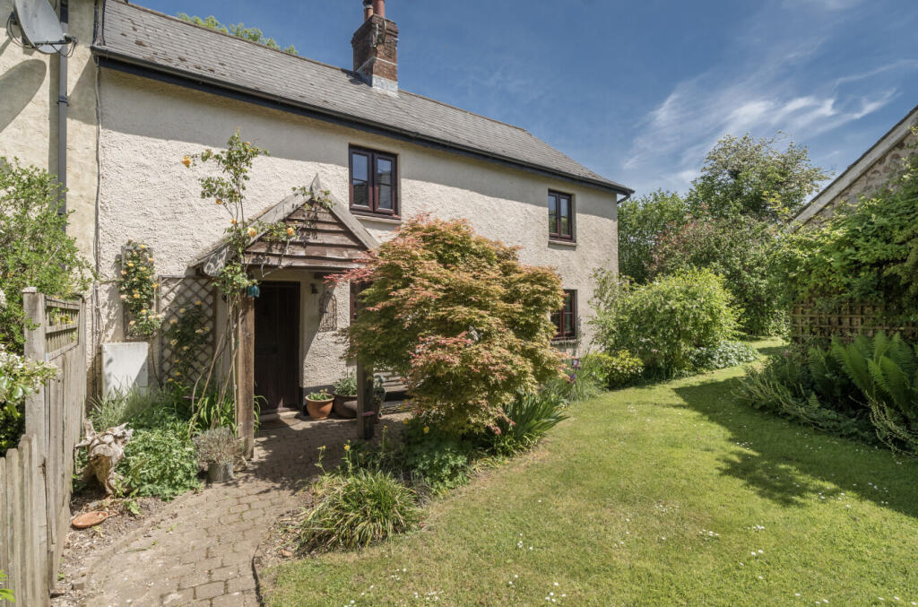 3 bedroom semi-detached house for sale in Awliscombe, Honiton, Devon, EX14