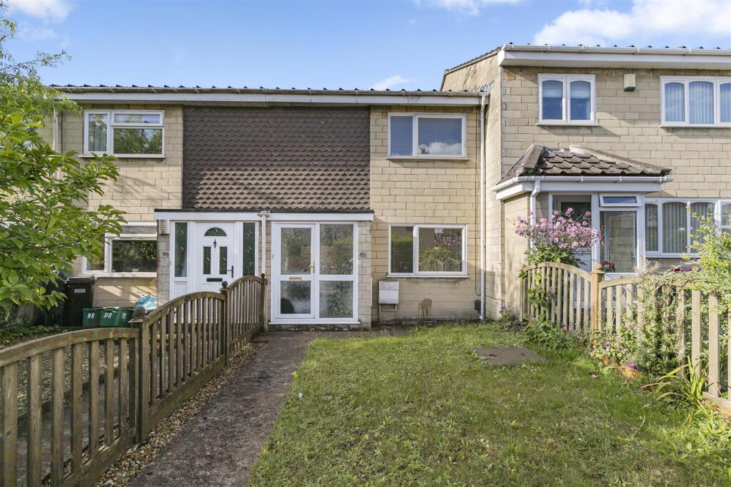 2 bedroom terraced house for sale in Frome Road, Bath, BA2
