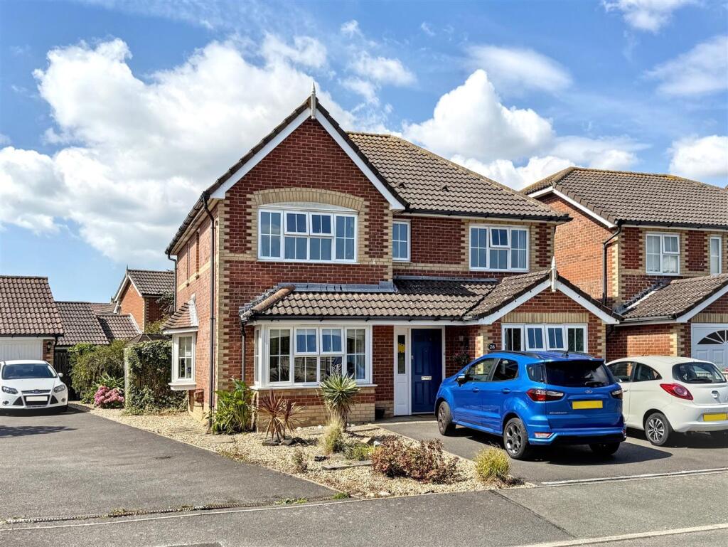 5 bedroom detached house for sale in Vancouver Road, Eastbourne, BN23