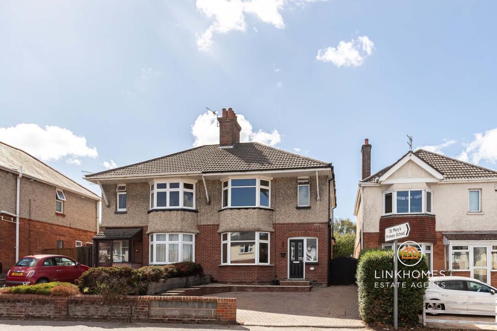 3 bedroom semi-detached house for sale in Fernside Road, Poole, BH15