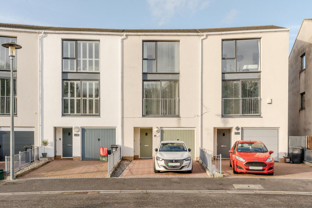 4 bedroom town house for sale in Pennant Place, Portishead, BS20