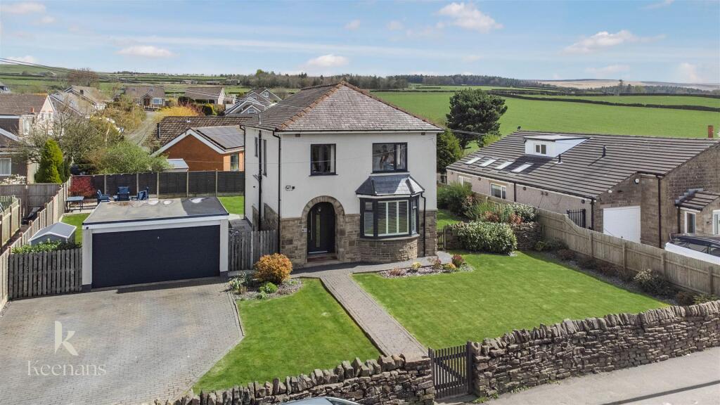 4 bedroom detached house for sale in Ormerod Street, Worsthorne ...