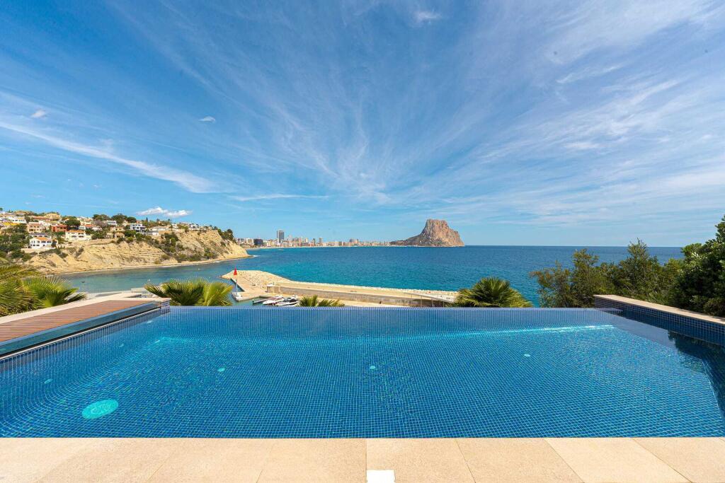 4 bedroom villa for sale in Valencia, Alicante, Calpe, Spain