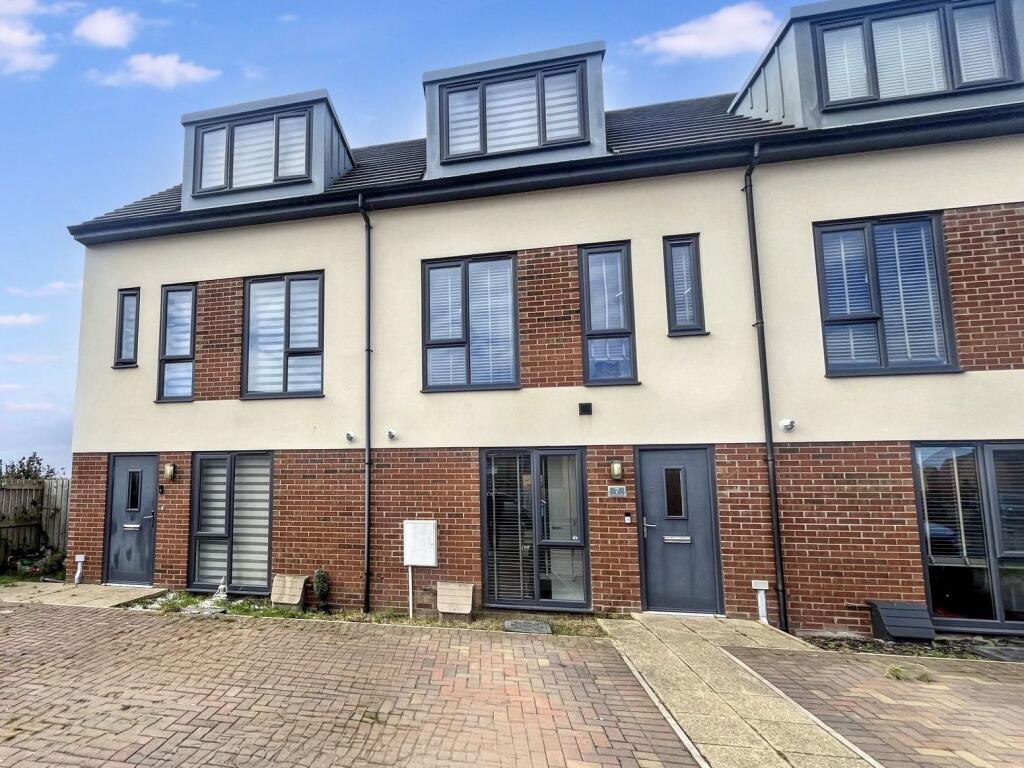 3 bedroom town house for sale in Woodside Way, Ellington, Morpeth ...