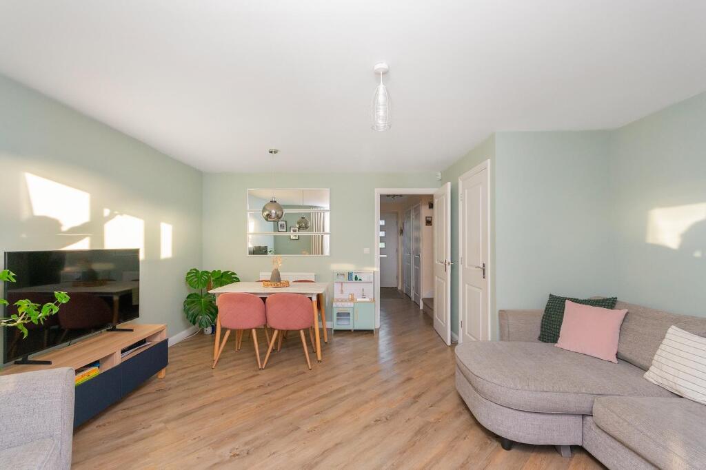 3 bedroom end of terrace house for sale in Willowherb Road, Lyde Green ...