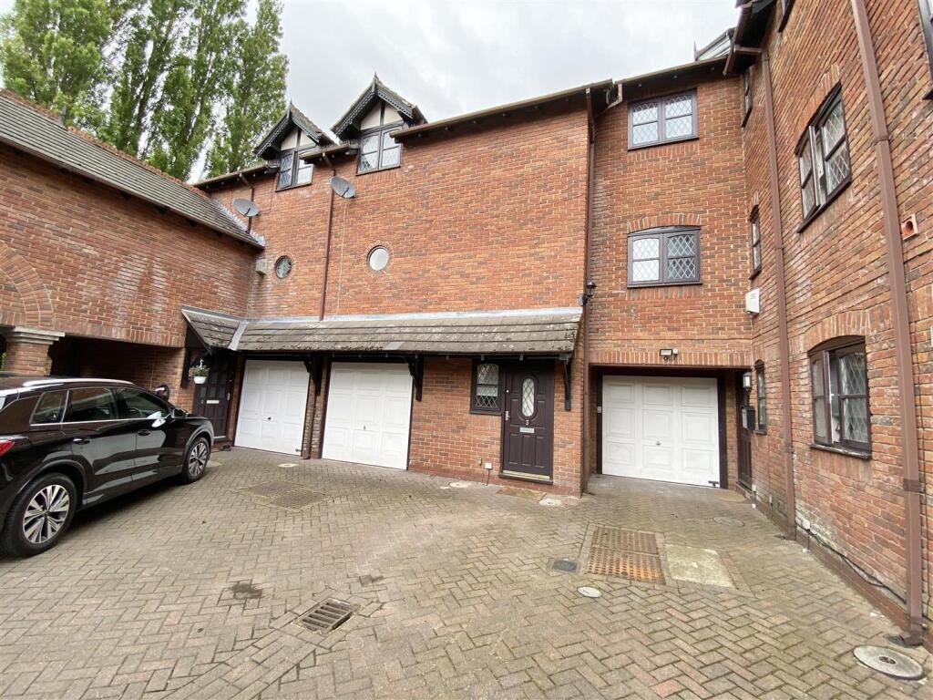 3 bedroom town house for sale in Rydal Mews, Manchester Road, WILMSLOW, SK9