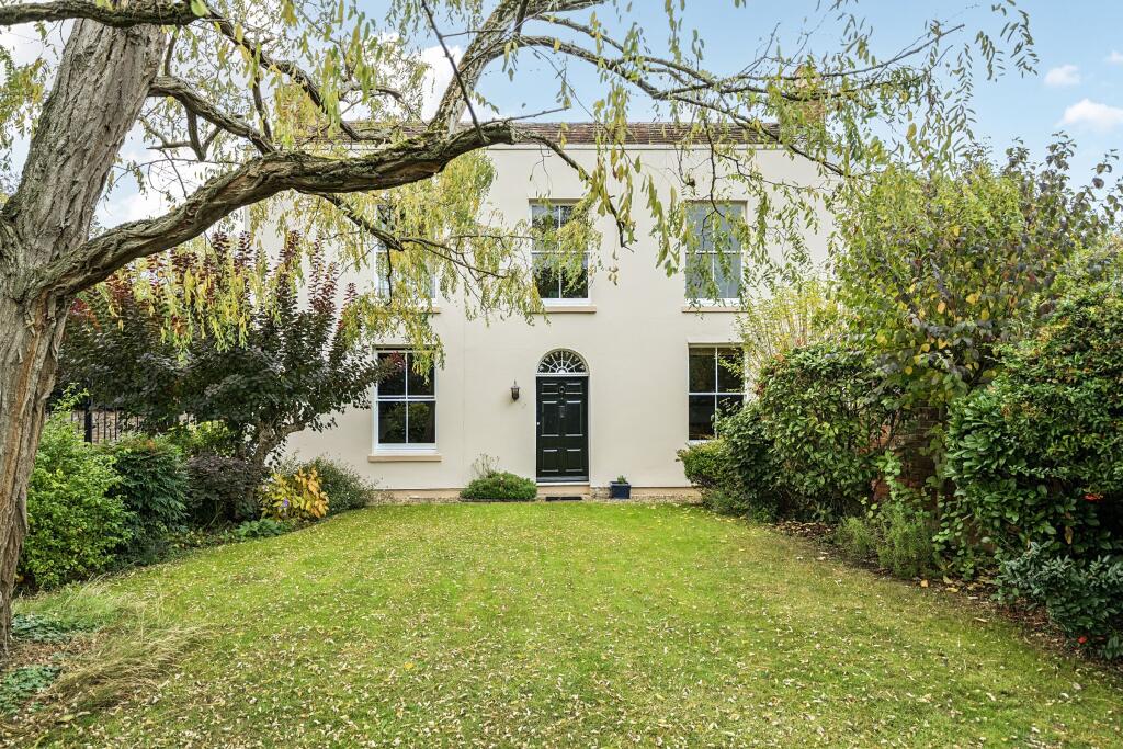 4 bedroom detached house for sale in Water Lane, Ospringe, Faversham, ME13