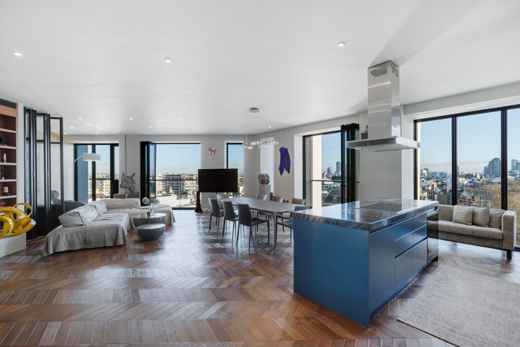 3 bedroom apartment for sale in Newton Street, Covent Garden, London, WC2B