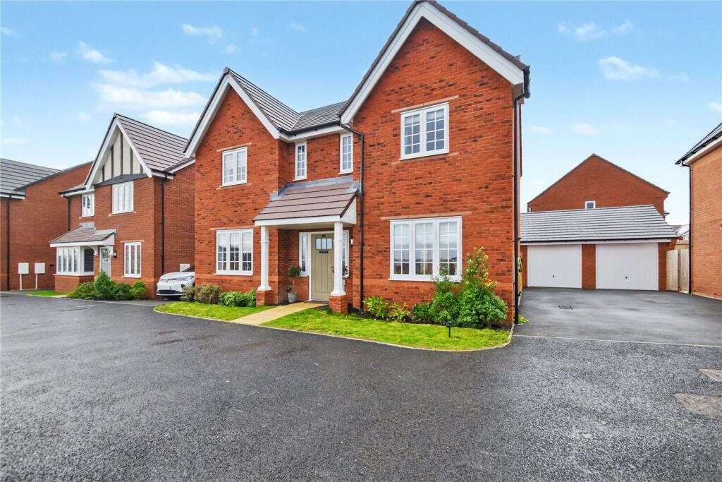 4 bedroom detached house for sale in Ashford Road, Rushwick, Worcester ...