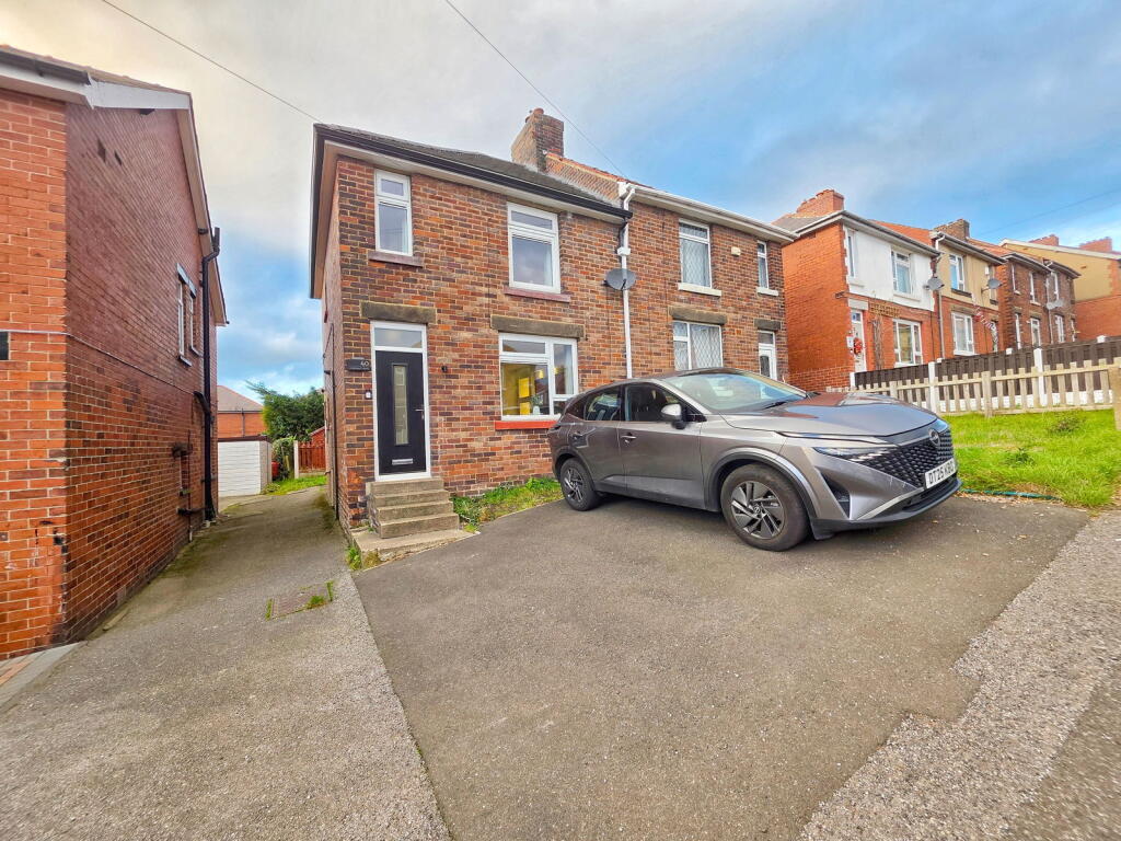 2 bedroom semi-detached house for sale in Longsight Road, Mapplewell ...