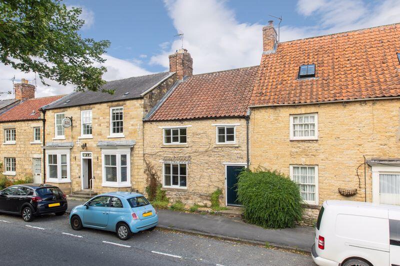 3 bedroom terraced house for sale in High Street, Helmsley, YO62