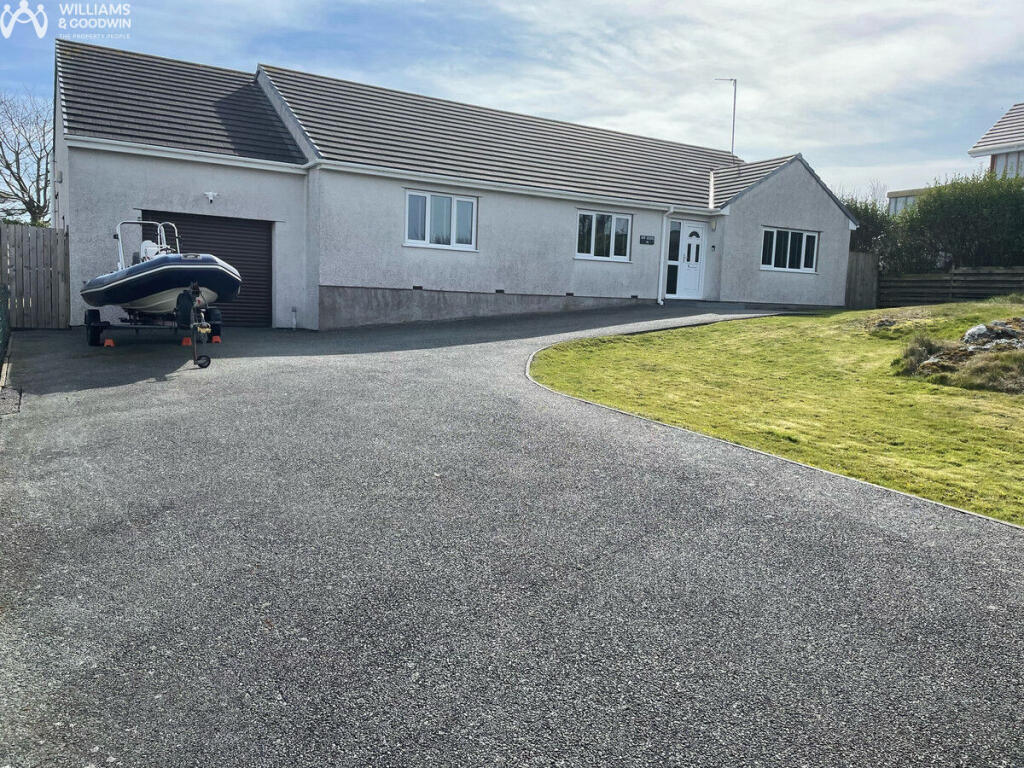 3 bedroom detached bungalow for sale in Penrhyn Geiriol, Trearddur Bay ...