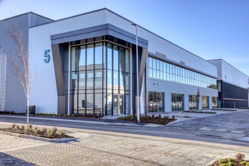 Distribution warehouse to lease in Unit 5, Langstone Park - Phase 2 ...