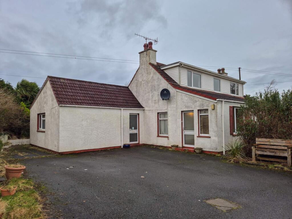 5 bedroom detached house for sale in Dearg Mullach, 8 Earlish, Portree ...